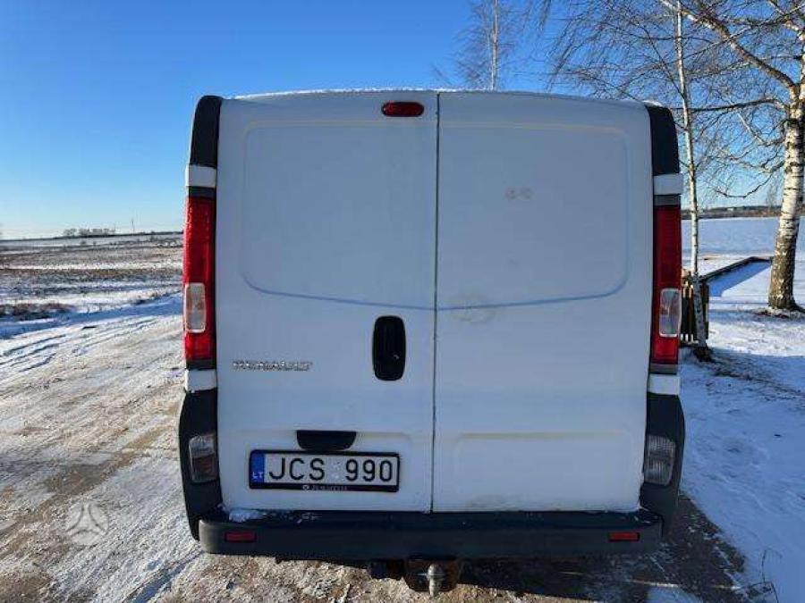 Balts Renault Trafic 2006 Panevēža, ar dzinēja tilpumu 1.87 L un nobraukumu 323 tūkst. km par 2100 €, foto 7 vietnē AUTOMOTO.COM.LV