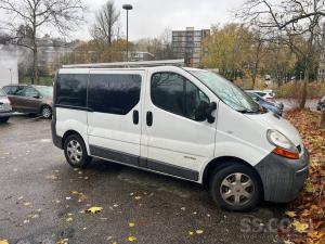 Balts Renault Trafic 2006 Rīga, ar dzinēja tilpumu 2.50 L un nobraukumu 335 tūkst. km par 4000 €, foto  vietnē AUTOMOTO.COM.LV