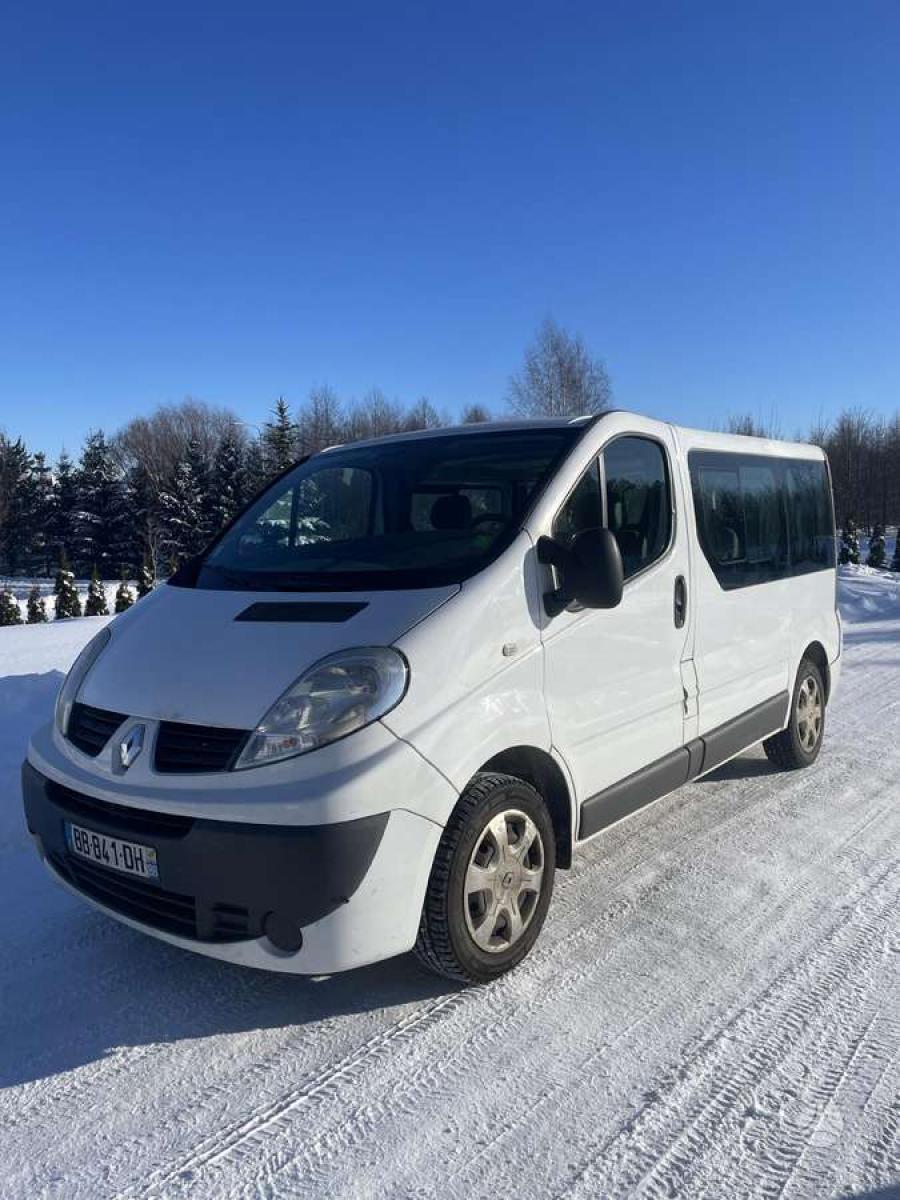 Balts Renault Trafic 2007 Raseiniai, ar dzinēja tilpumu 2.00 L un nobraukumu 314 tūkst. km par 5300 €, foto 2 vietnē AUTOMOTO.COM.LV