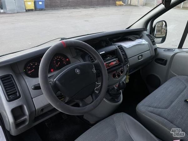 Balts Renault Trafic 2007 Tauragė, ar dzinēja tilpumu 2.00 L un nobraukumu 250 tūkst. km par 3300 €, foto 9 vietnē AUTOMOTO.COM.LV