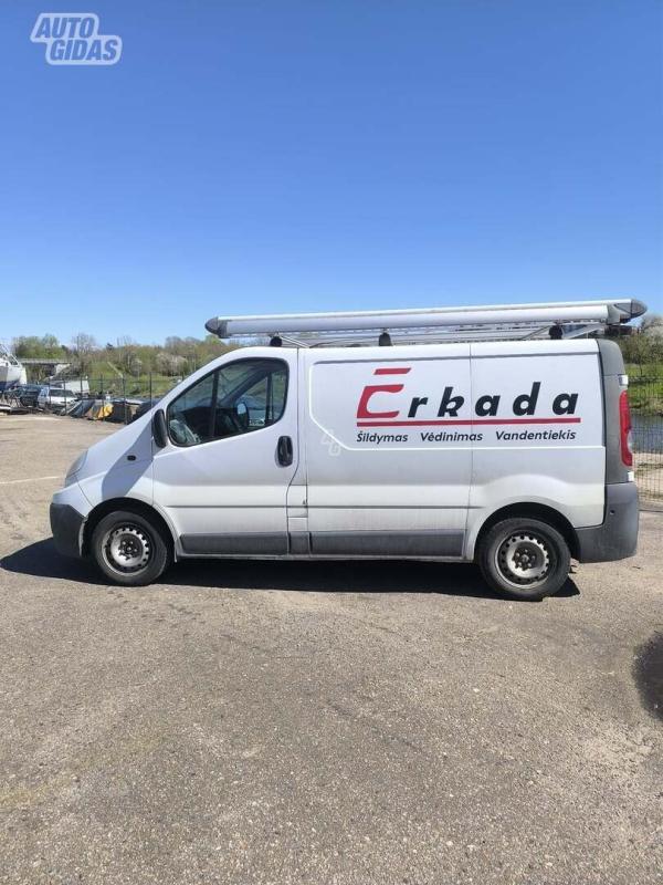 White Renault Trafic 2007 in Klaipeda, with an engine capacity of 2.00 L and mileage of 286 thousand km for 4500 €, photo 2 on AUTOMOTO.COM.LV
