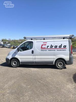 White Renault Trafic 2007 in Klaipeda, with an engine capacity of 2.00 L and mileage of 286 thousand km for 4500 €, photo 3 on AUTOMOTO.COM.LV