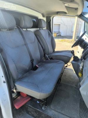 White Renault Trafic 2007 in Klaipeda, with an engine capacity of 2.00 L and mileage of 286 thousand km for 4500 €, photo 16 on AUTOMOTO.COM.LV
