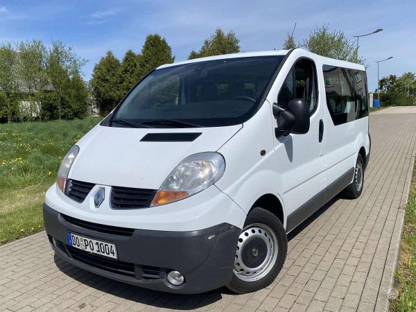 White Renault Trafic 2007 in Birstonas, with an engine capacity of 2.00 L and mileage of 328 thousand km for 4100 €, photo 2 on AUTOMOTO.COM.LV