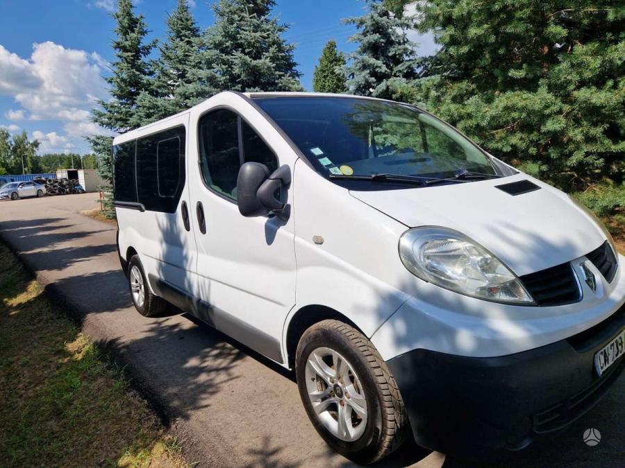 Белый Рено Трафик 2007 в Утена, объемом двигателя 2.00 л и пробегом 227 тыс. км за 5650 €, фото 1 на AUTOMOTO.COM.LV