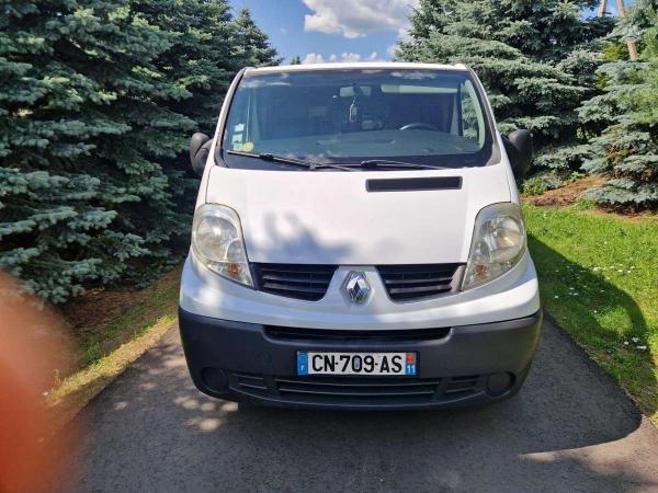 Balts Renault Trafic 2007 Utena, ar dzinēja tilpumu 2.00 L un nobraukumu 227 tūkst. km par 5650 €, foto 2 vietnē AUTOMOTO.COM.LV