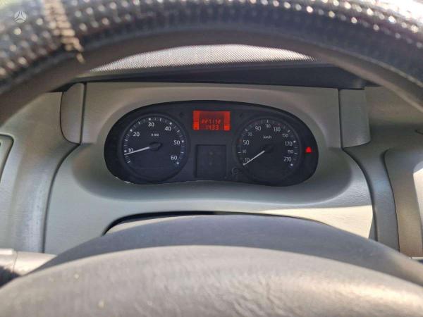 Balts Renault Trafic 2007 Utena, ar dzinēja tilpumu 2.00 L un nobraukumu 227 tūkst. km par 5650 €, foto 9 vietnē AUTOMOTO.COM.LV