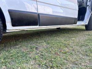 Balts Renault Trafic 2008 Tauragė, ar dzinēja tilpumu 2.00 L un nobraukumu 291 tūkst. km par 6000 €, foto 23 vietnē AUTOMOTO.COM.LV