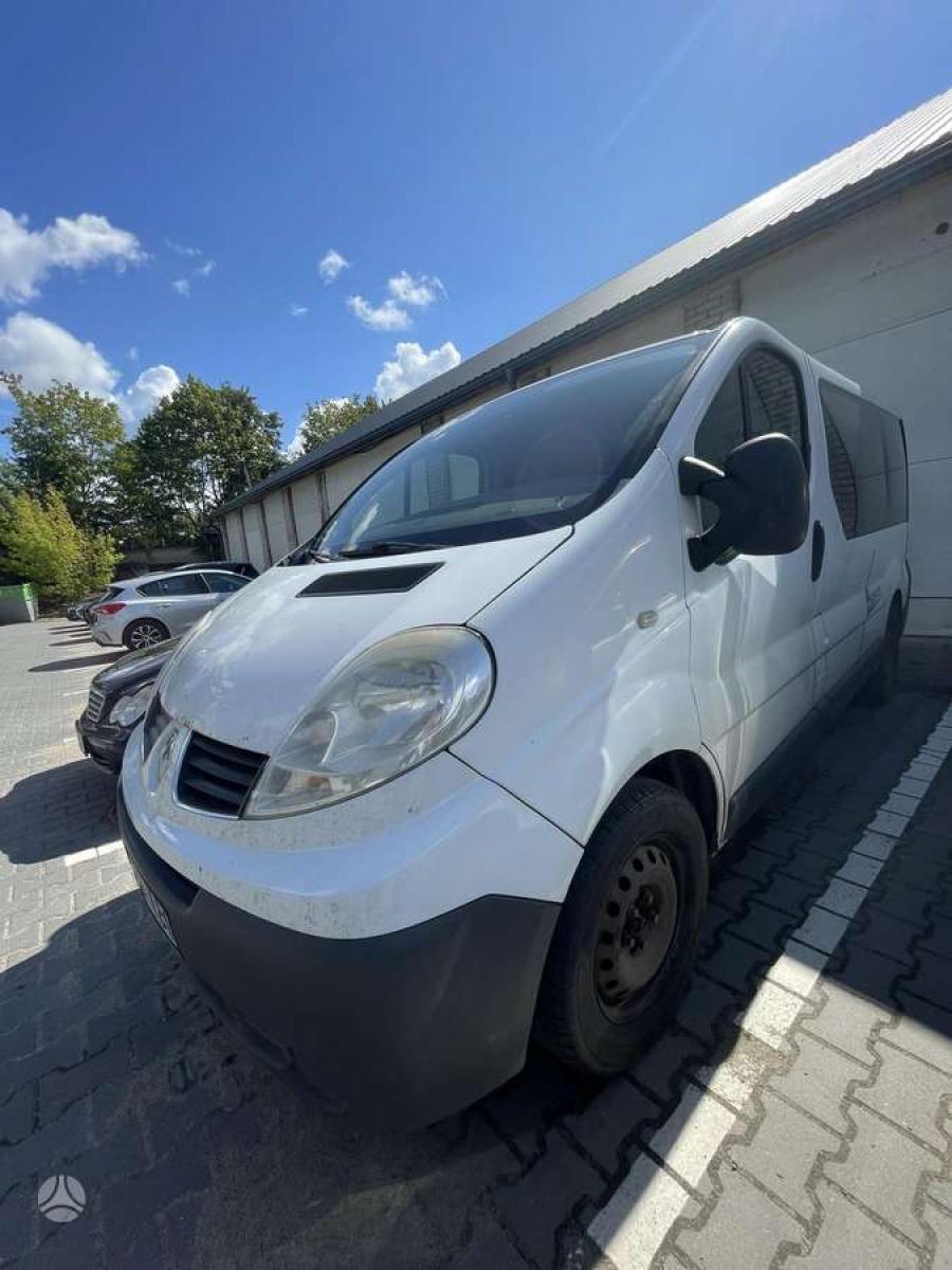 Balts Renault Trafic 2008 Kauņa, ar dzinēja tilpumu 2.00 L un nobraukumu 401 tūkst. km par 4600 €, foto 5 vietnē AUTOMOTO.COM.LV