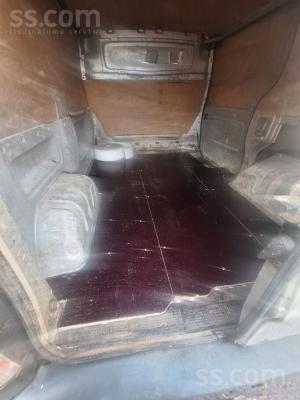 Balts Renault Trafic 2008 Rīga, ar dzinēja tilpumu 2.00 L un nobraukumu 412 tūkst. km par 2600 €, foto 4 vietnē AUTOMOTO.COM.LV