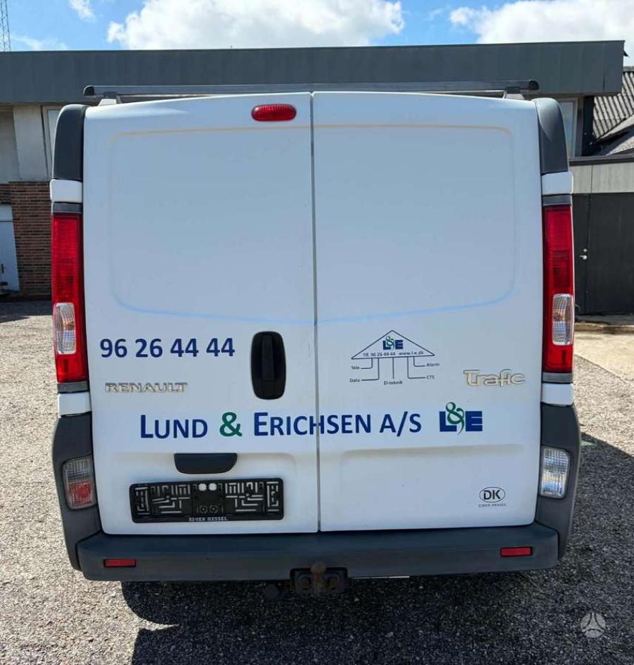 Balts Renault Trafic 2010 Kauņa, ar dzinēja tilpumu 2.00 L un nobraukumu 64 tūkst. km par 4999 €, foto 6 vietnē AUTOMOTO.COM.LV