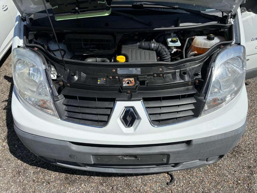 Balts Renault Trafic 2010 Kauņa, ar dzinēja tilpumu 2.00 L un nobraukumu 64 tūkst. km par 4999 €, foto 9 vietnē AUTOMOTO.COM.LV