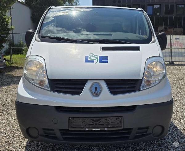White Renault Trafic 2010 in Kaunas, with an engine capacity of 2.00 L and mileage of 64 thousand km for 4750 €, photo 2 on AUTOMOTO.COM.LV