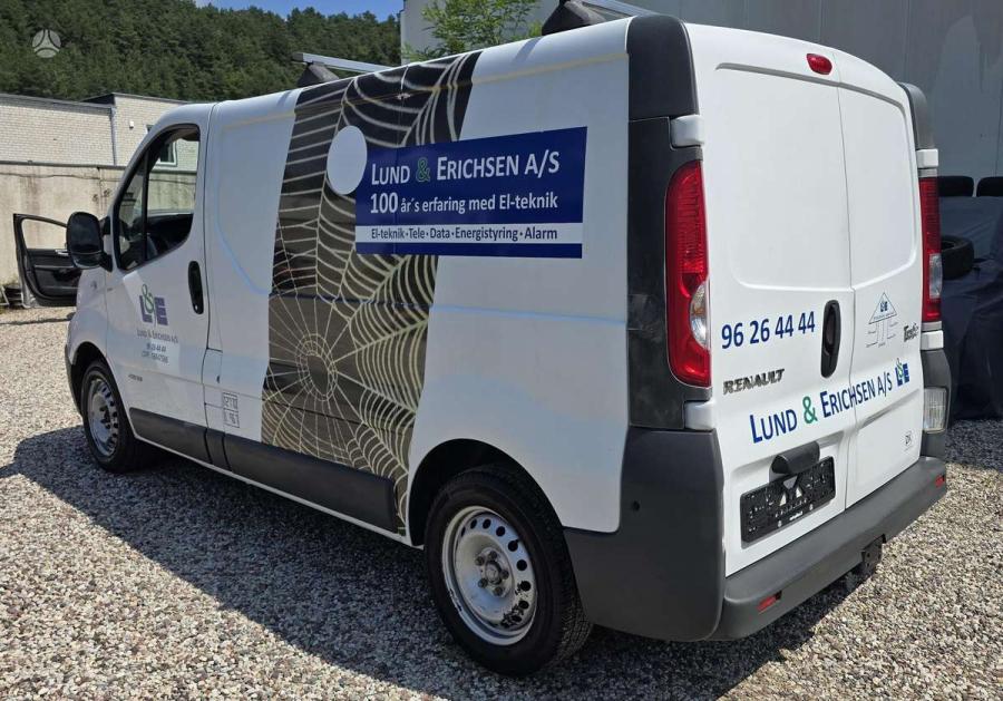 Balts Renault Trafic 2010 Kauņa, ar dzinēja tilpumu 2.00 L un nobraukumu 64 tūkst. km par 4750 €, foto 5 vietnē AUTOMOTO.COM.LV