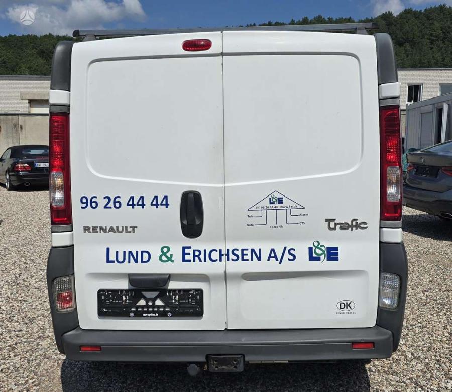 Balts Renault Trafic 2010 Kauņa, ar dzinēja tilpumu 2.00 L un nobraukumu 64 tūkst. km par 4750 €, foto 6 vietnē AUTOMOTO.COM.LV
