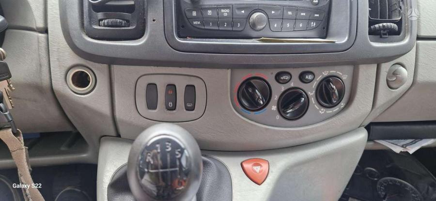 Balts Renault Trafic 2010 Pagėgiai, ar dzinēja tilpumu 2.00 L un nobraukumu 205 tūkst. km par 4400 €, foto 14 vietnē AUTOMOTO.COM.LV