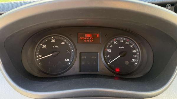 White Renault Trafic 2011 in Kaunas, with an engine capacity of 2.00 L and mileage of 266 thousand km for 4200 €, photo 10 on AUTOMOTO.COM.LV