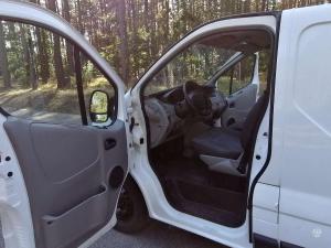 White Renault Trafic 2012 in Druskininkai, with an engine capacity of 2.00 L and mileage of 236 thousand km for 6500 €, photo 2 on AUTOMOTO.COM.LV
