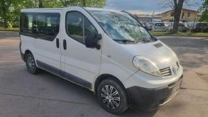 White Renault Trafic 2012 in Taurage, with an engine capacity of 2.00 L and mileage of 271 thousand km for 4400 €, photo  on AUTOMOTO.COM.LV