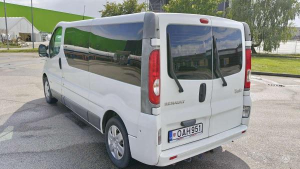 Balts Renault Trafic 2012 Viļņa, ar dzinēja tilpumu 2.00 L un nobraukumu 302 tūkst. km par 8300 €, foto 3 vietnē AUTOMOTO.COM.LV