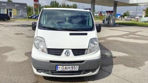 White Renault Trafic 2012 in Vilnius, with an engine capacity of 2.00 L and mileage of 302 thousand km for 8300 €, photo 9 on AUTOMOTO.COM.LV