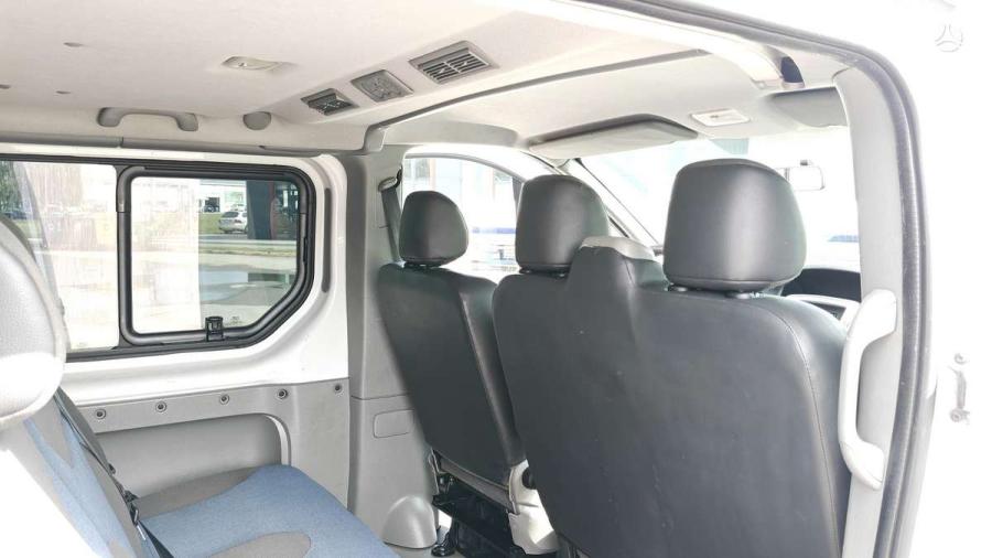 White Renault Trafic 2012 in Vilnius, with an engine capacity of 2.00 L and mileage of 302 thousand km for 8300 €, photo 10 on AUTOMOTO.COM.LV