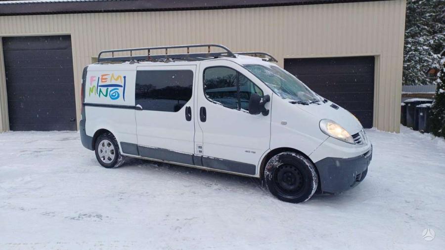 Balts Renault Trafic 2013 Tauragė, ar dzinēja tilpumu 2.00 L un nobraukumu 303 tūkst. km par 4200 €, foto 1 vietnē AUTOMOTO.COM.LV