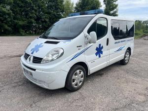 White Renault Trafic 2013 in Raseiniai, with an engine capacity of 2.00 L and mileage of 256 thousand km for 4200 €, photo 3 on AUTOMOTO.COM.LV