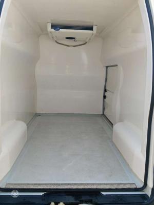 Balts Renault Trafic 2013 Panevēža, ar dzinēja tilpumu 2.00 L un nobraukumu 261 tūkst. km par 7200 €, foto 5 vietnē AUTOMOTO.COM.LV