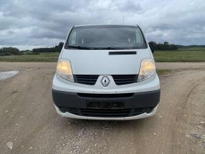 White Renault Trafic 2013 in Moletai, with an engine capacity of 2.00 L and mileage of 358 thousand km for 5500 €, photo 3 on AUTOMOTO.COM.LV
