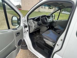White Renault Trafic 2013 in Moletai, with an engine capacity of 2.00 L and mileage of 358 thousand km for 5500 €, photo 10 on AUTOMOTO.COM.LV