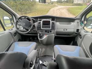 White Renault Trafic 2013 in Moletai, with an engine capacity of 2.00 L and mileage of 358 thousand km for 5500 €, photo 14 on AUTOMOTO.COM.LV