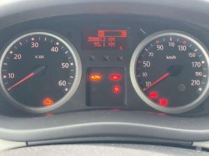 White Renault Trafic 2013 in Moletai, with an engine capacity of 2.00 L and mileage of 358 thousand km for 5500 €, photo 15 on AUTOMOTO.COM.LV