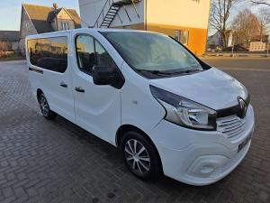 Balts Renault Trafic 2015 Tauragė, ar dzinēja tilpumu 1.60 L un nobraukumu 225 tūkst. km par 5500 €, foto 2 vietnē AUTOMOTO.COM.LV