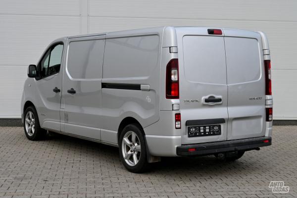 Balts Renault Trafic 2015 Kretinga, ar dzinēja tilpumu 1.60 L un nobraukumu 249 tūkst. km par 7999 €, foto 9 vietnē AUTOMOTO.COM.LV