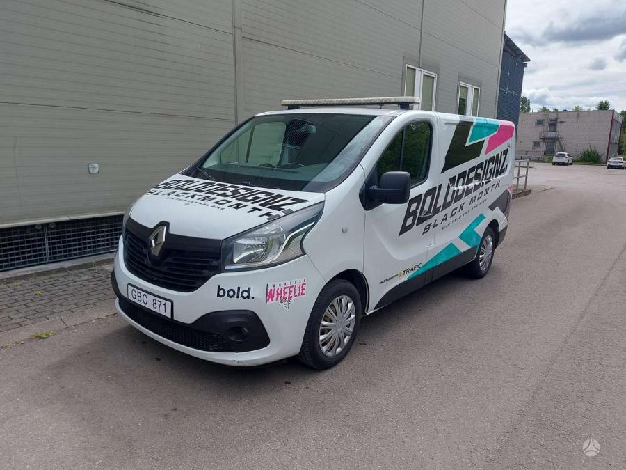 White Renault Trafic 2015 in Siauliai, with an engine capacity of 1.60 L and mileage of 230 thousand km for 6750 €, photo 1 on AUTOMOTO.COM.LV