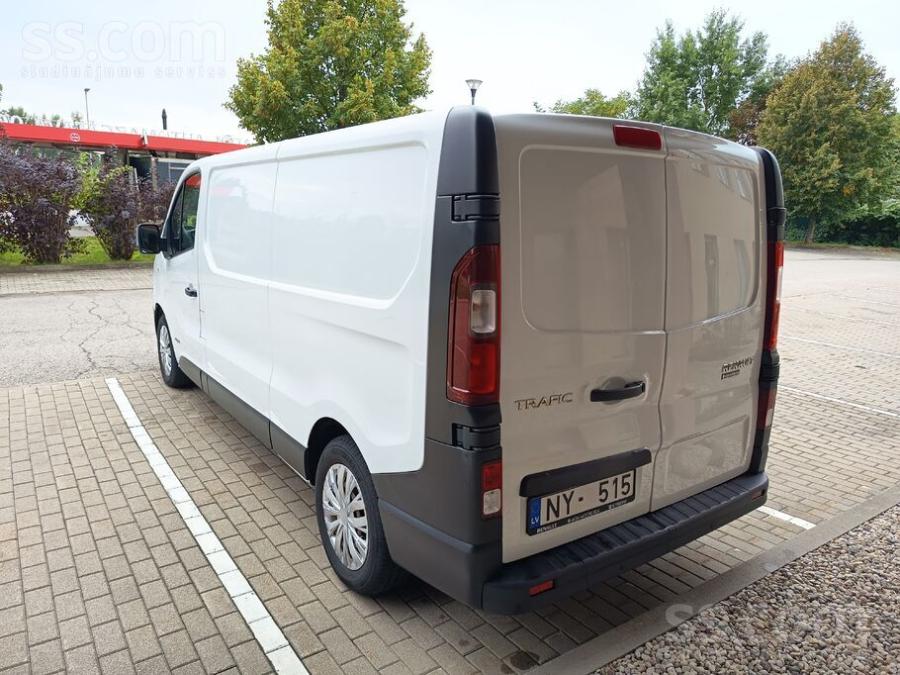 Balts Renault Trafic 2015 Jelgava, ar dzinēja tilpumu 1.60 L un nobraukumu 247 tūkst. km par 6900 €, foto 5 vietnē AUTOMOTO.COM.LV