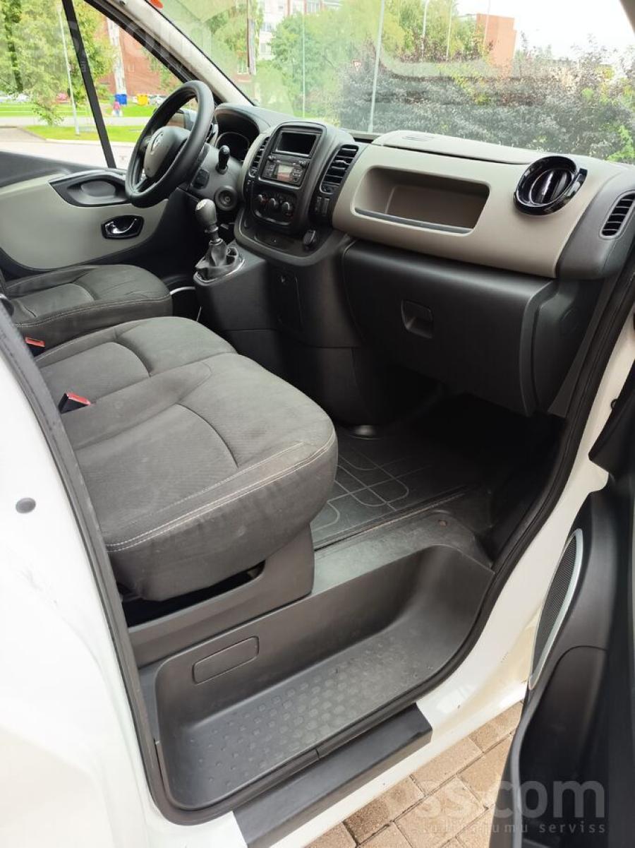 Balts Renault Trafic 2015 Jelgava, ar dzinēja tilpumu 1.60 L un nobraukumu 247 tūkst. km par 6900 €, foto 10 vietnē AUTOMOTO.COM.LV
