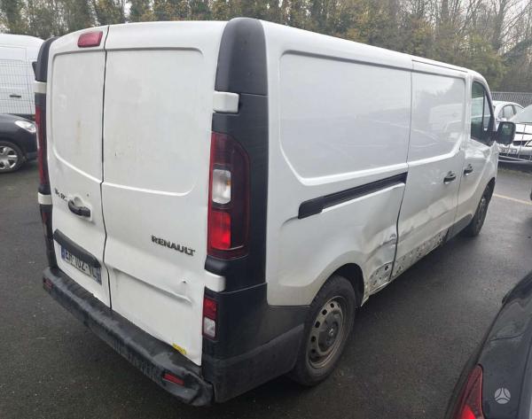 White Renault Trafic 2016 in Taurage, with an engine capacity of 1.60 L and mileage of 294 thousand km for 4200 €, photo 3 on AUTOMOTO.COM.LV