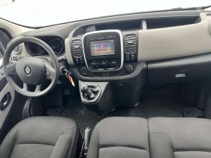 White Renault Trafic 2016 in Kaunas, with an engine capacity of 1.60 L and mileage of 237 thousand km for 12950 €, photo 12 on AUTOMOTO.COM.LV