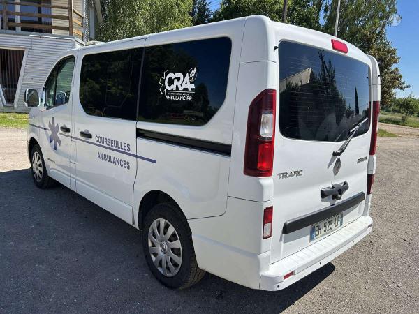 Balts Renault Trafic 2016 Tauragė, ar dzinēja tilpumu 1.60 L un nobraukumu 290 tūkst. km par 5500 €, foto 3 vietnē AUTOMOTO.COM.LV