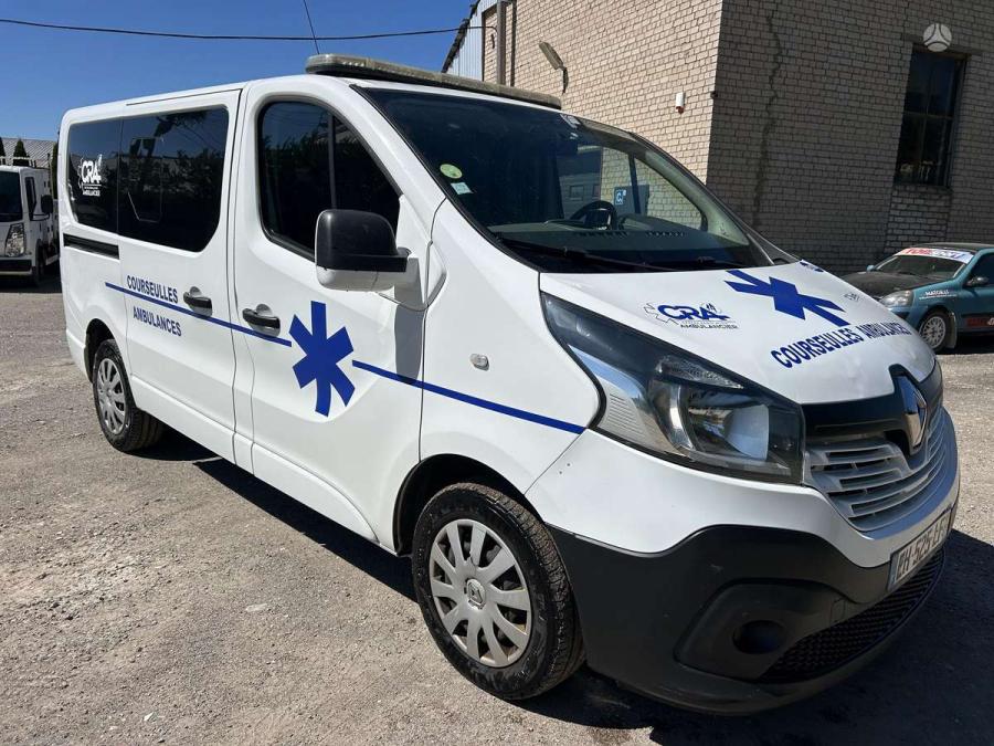 White Renault Trafic 2016 in Taurage, with an engine capacity of 1.60 L and mileage of 290 thousand km for 5500 €, photo 1 on AUTOMOTO.COM.LV