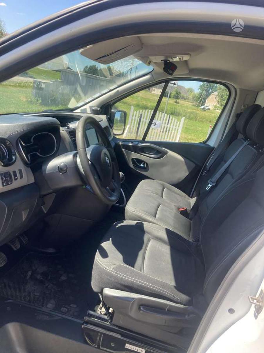 Balts Renault Trafic 2016 Pakruojis, ar dzinēja tilpumu 1.60 L un nobraukumu 272 tūkst. km par 5600 €, foto 13 vietnē AUTOMOTO.COM.LV
