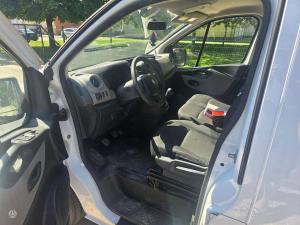 Balts Renault Trafic 2016 Tauragė, ar dzinēja tilpumu 1.60 L un nobraukumu 404 tūkst. km par 8000 €, foto 5 vietnē AUTOMOTO.COM.LV