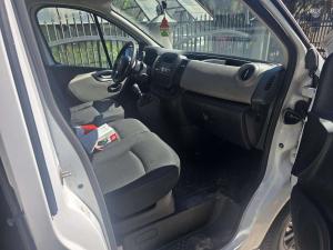 Balts Renault Trafic 2016 Tauragė, ar dzinēja tilpumu 1.60 L un nobraukumu 404 tūkst. km par 8000 €, foto 8 vietnē AUTOMOTO.COM.LV