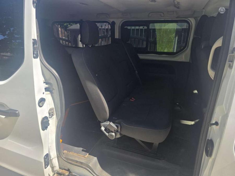 Balts Renault Trafic 2016 Tauragė, ar dzinēja tilpumu 1.60 L un nobraukumu 404 tūkst. km par 8000 €, foto 12 vietnē AUTOMOTO.COM.LV