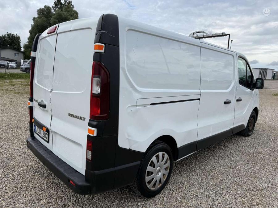 Balts Renault Trafic 2016 Viļņa, ar dzinēja tilpumu 1.60 L un nobraukumu 476 tūkst. km par 4250 €, foto 6 vietnē AUTOMOTO.COM.LV