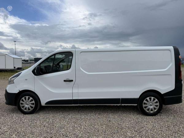 White Renault Trafic 2016 in Vilnius, with an engine capacity of 1.60 L and mileage of 476 thousand km for 4250 €, photo 7 on AUTOMOTO.COM.LV