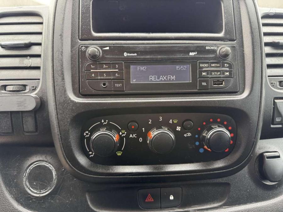 Balts Renault Trafic 2016 Viļņa, ar dzinēja tilpumu 1.60 L un nobraukumu 476 tūkst. km par 4250 €, foto 16 vietnē AUTOMOTO.COM.LV