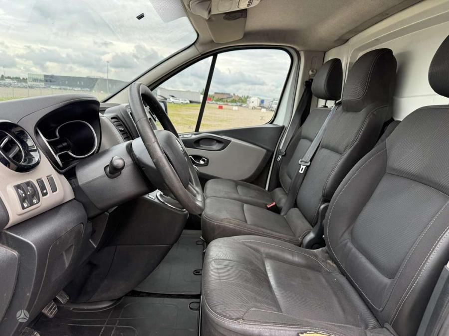 Balts Renault Trafic 2016 Viļņa, ar dzinēja tilpumu 1.60 L un nobraukumu 476 tūkst. km par 4250 €, foto 17 vietnē AUTOMOTO.COM.LV